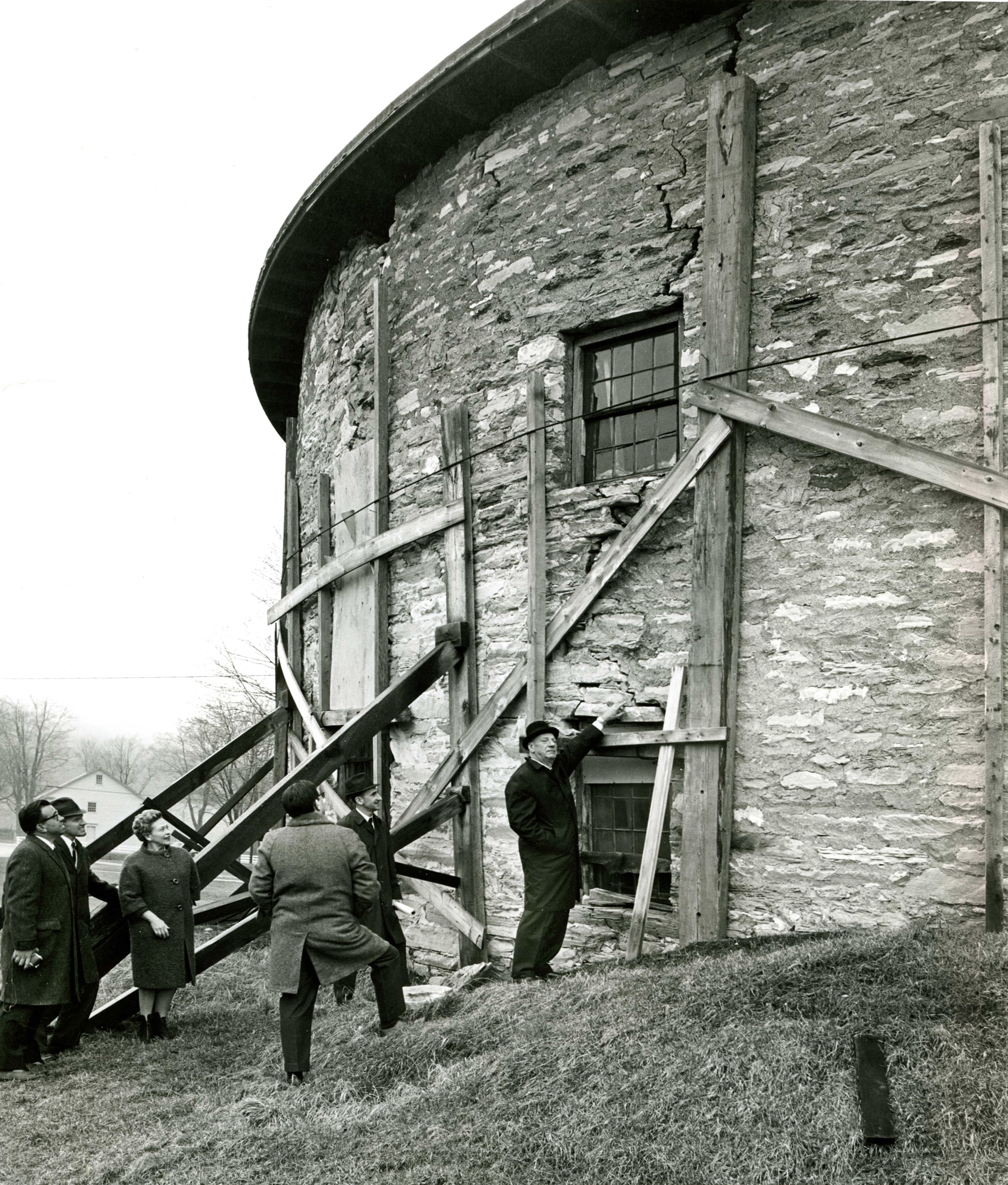 The Shakers Crafted An Agricultural Archetype with the Round Stone Barn