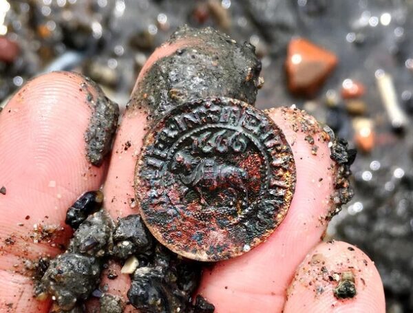 The History of the Mudlark