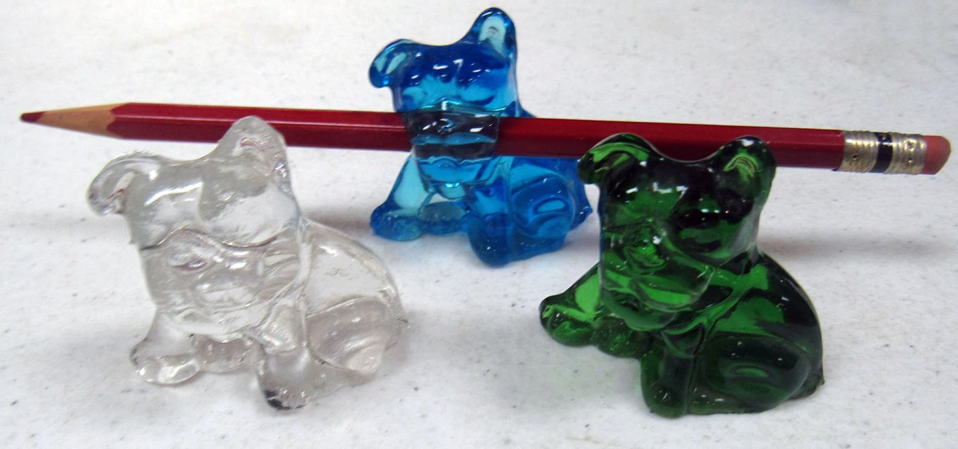 Glass Animals - The Journal of Antiques and Collectibles