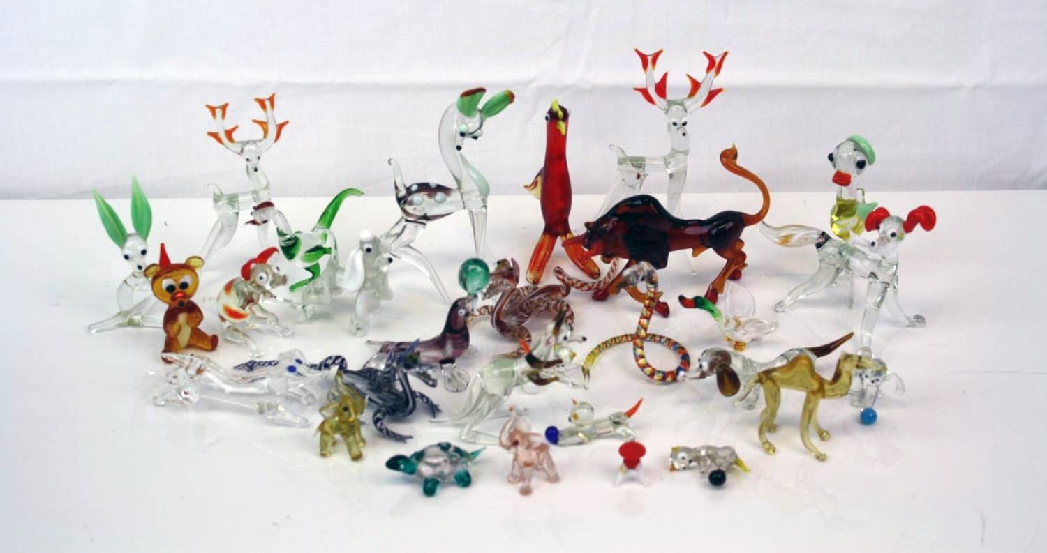 Glass Animals - The Journal of Antiques and Collectibles